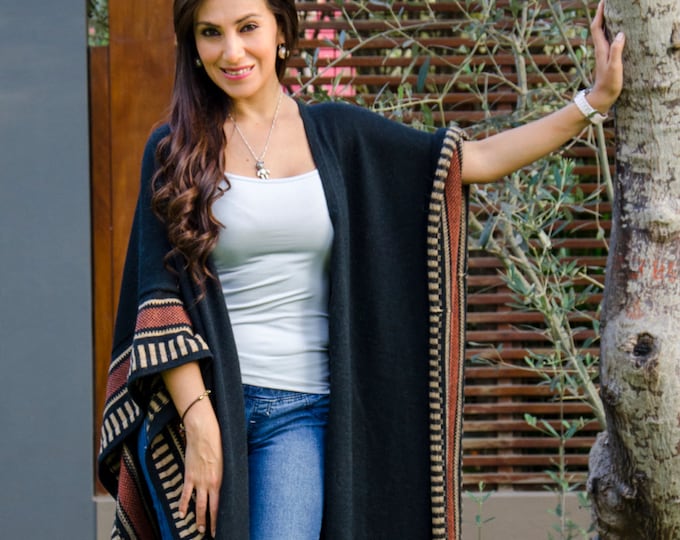 Alpaca Wool Ruana Cloak. Valentine Day Gift to Her. - Etsy