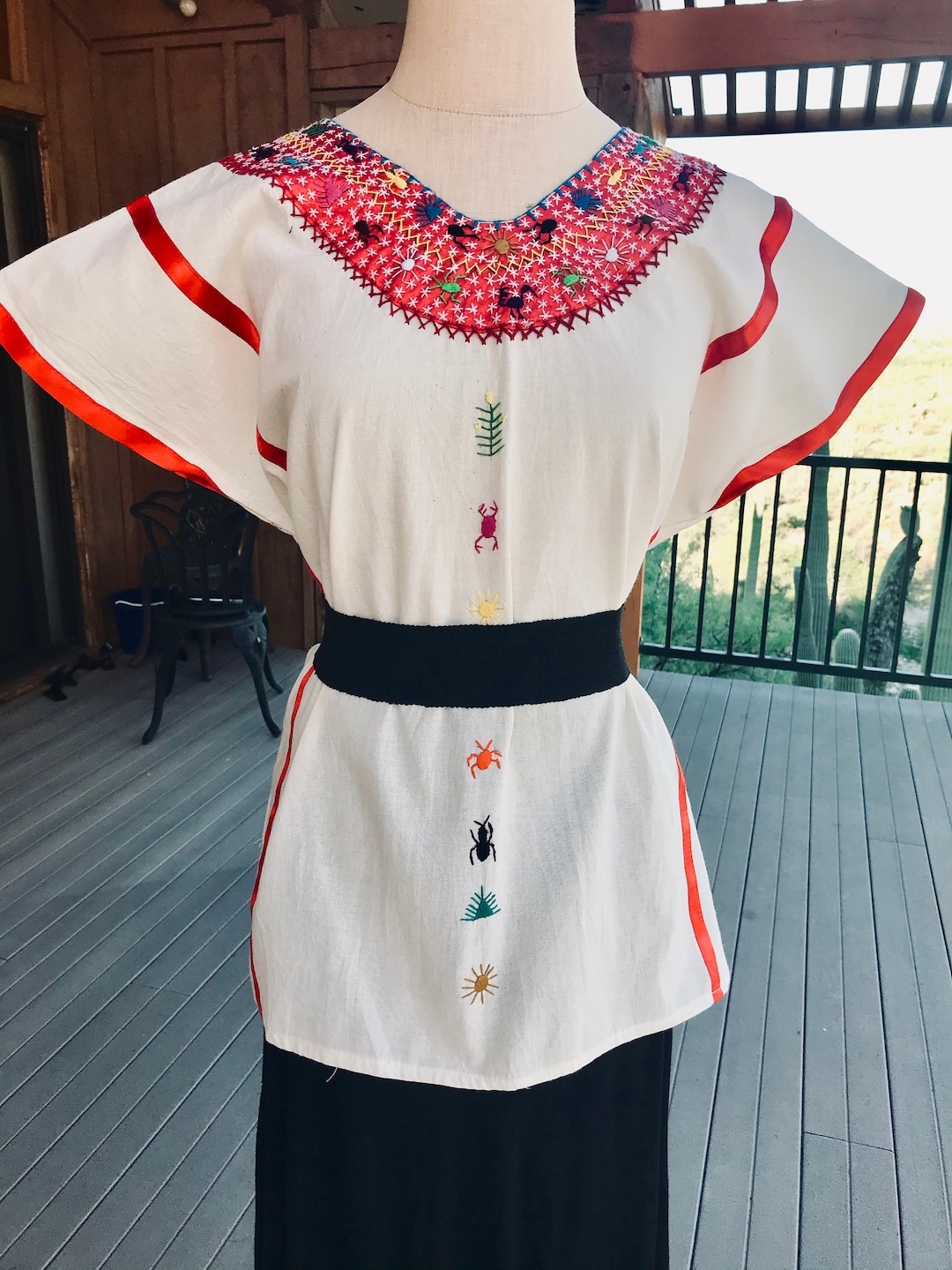 OAXACAN EMBROIDERED HUIPIL/ Chiapas Blouse/ Satin Ribbon Blouse/ Gypsy ...