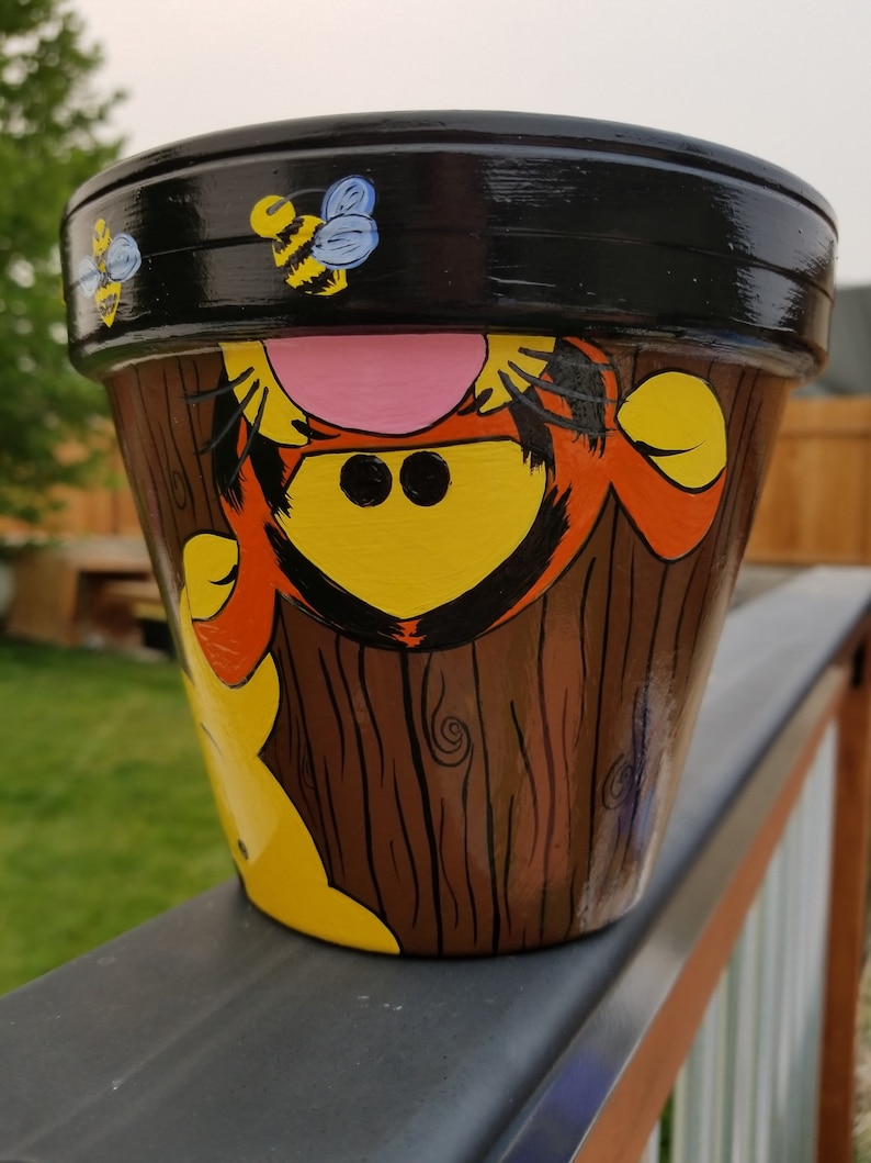 Hand Painted Pooh and Tigger Flower Pot - Etsy