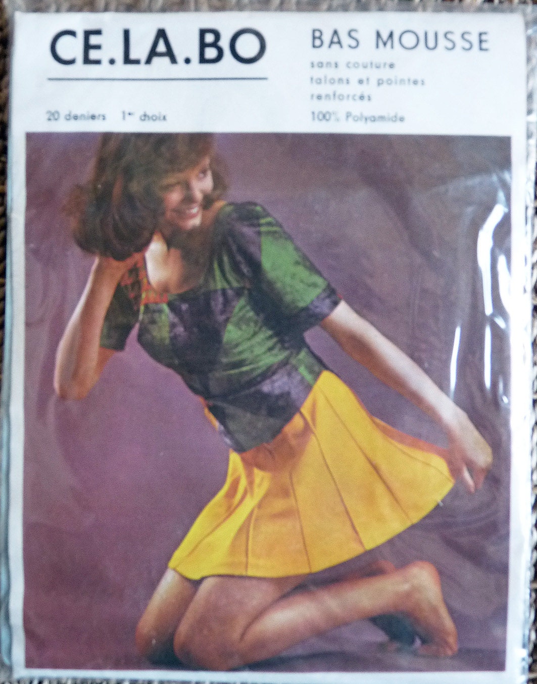 Lingerie d'époque - Paire de bas mousse français fin emballé neuf RDA ...