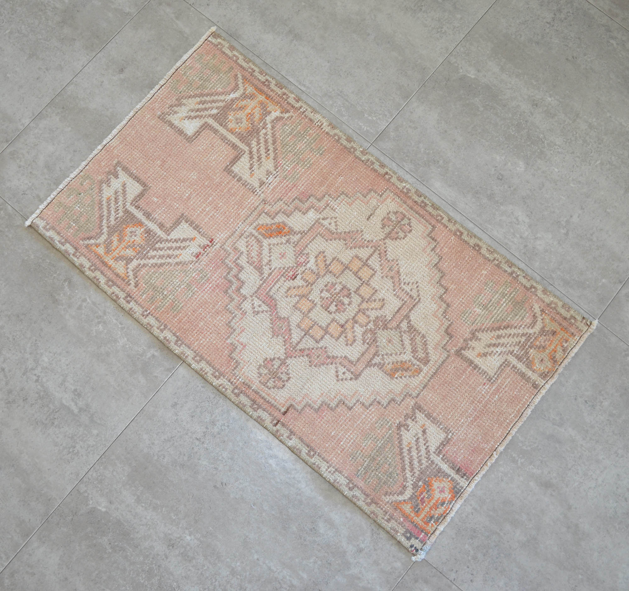 2x3 Rug Front of Bathroom Sink Rug Hand Knotted Small Rug - Etsy