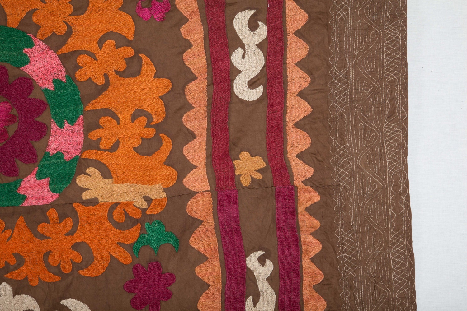 9'4'' X 7'1'' Vintage Tadjik Suzani With Fall Colours Ships Free With ...
