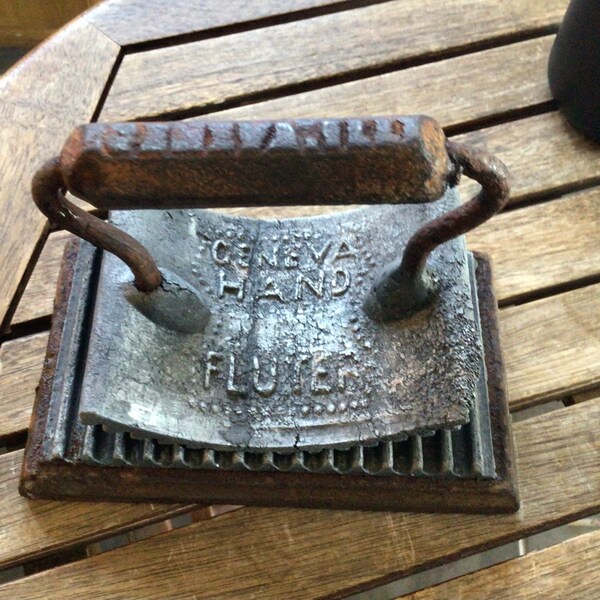 Antique Sad Iron - Etsy