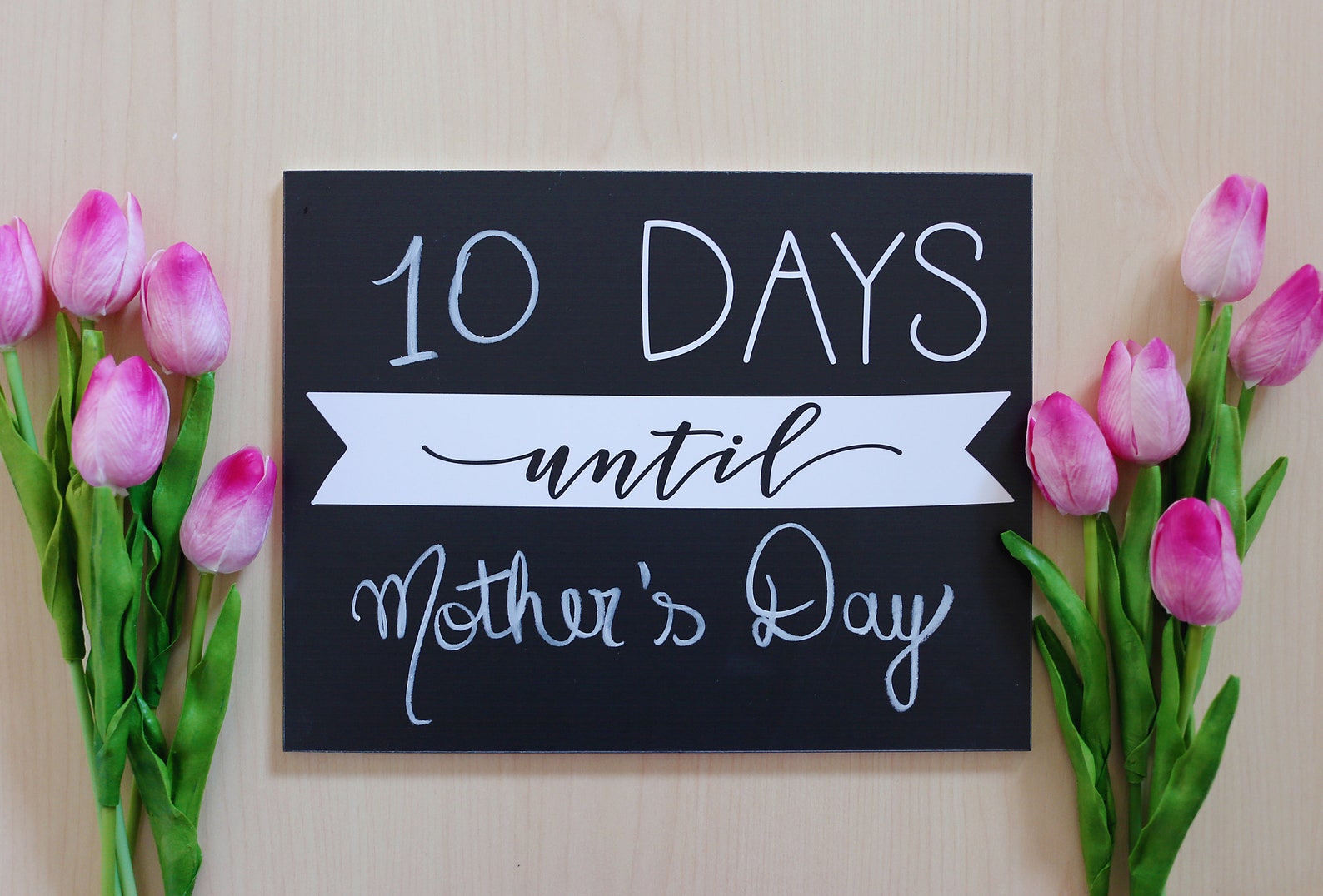 Reusable COUNTDOWN Days Until Sign Includes White Chalk Crayon Mimics ...