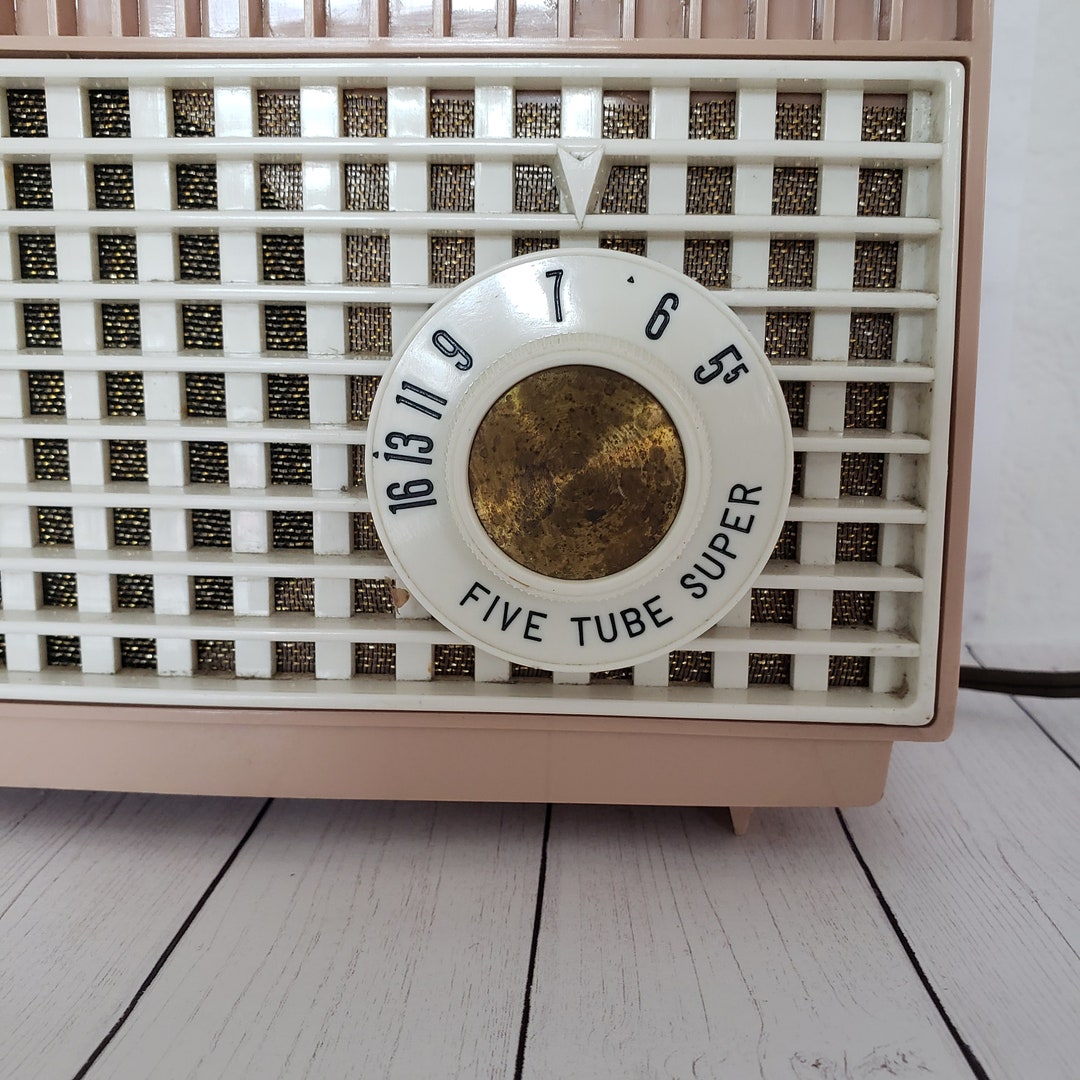 Vintage Hoffman Five Tube Radio, Mid-century Decor, 1950's AM Radio ...