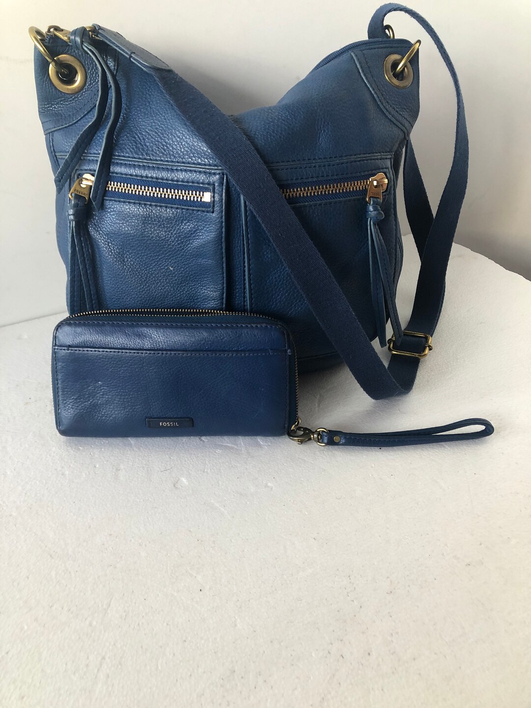 Vintage FOSSIL Blue Leather Shoulder Bag: Large Crossbody Purse - Etsy