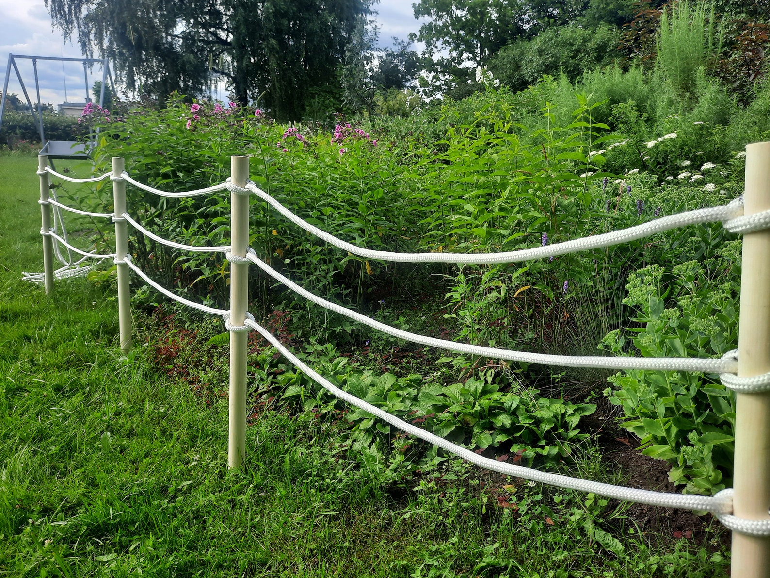 Decorative Rope Fence for Gardens, Parks and Backyards: Custom Length ...