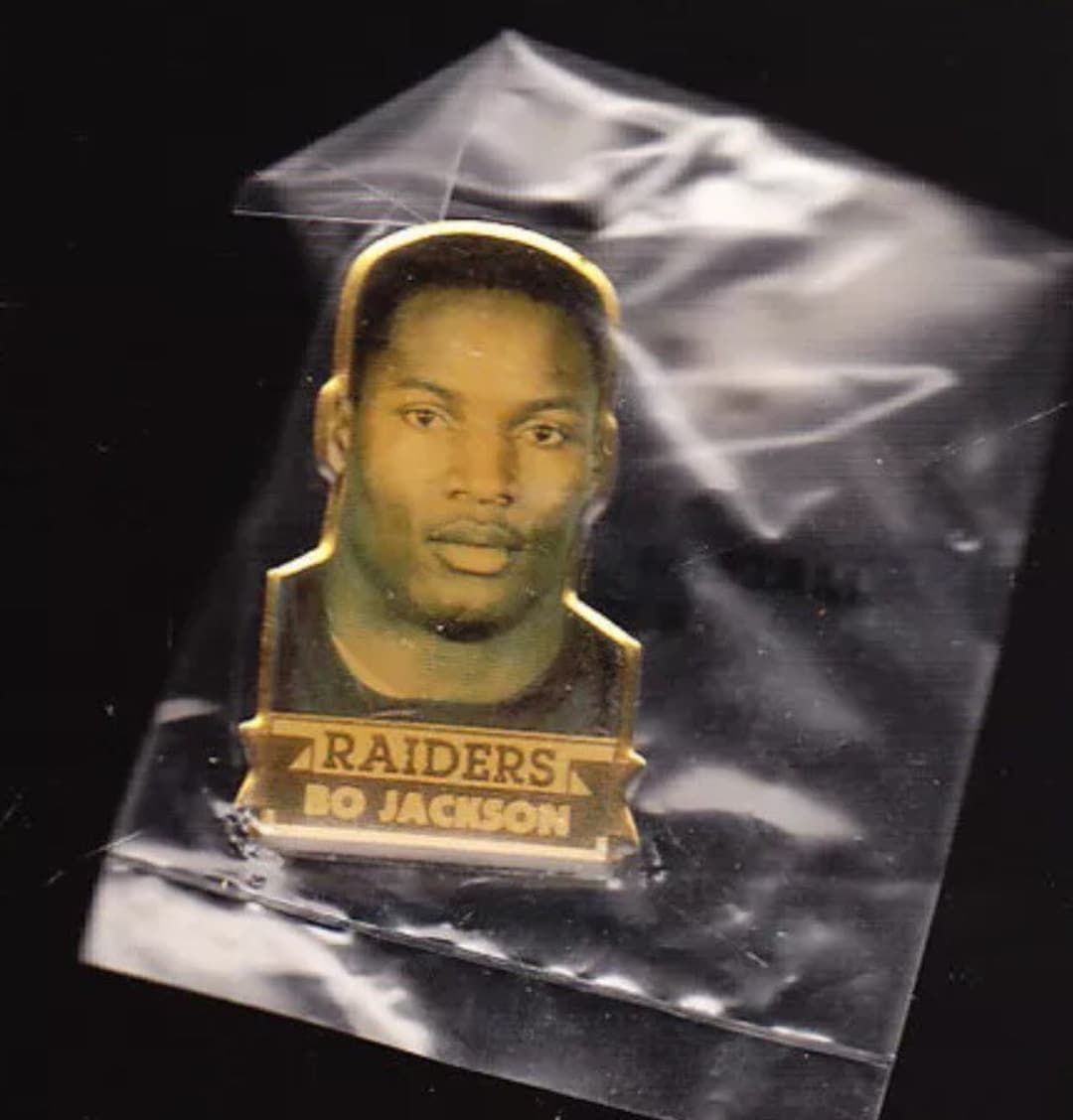 Vintage Bo Jackson Los Angeles Raiders Lapel Pin Bo Knows Football 1990 ...