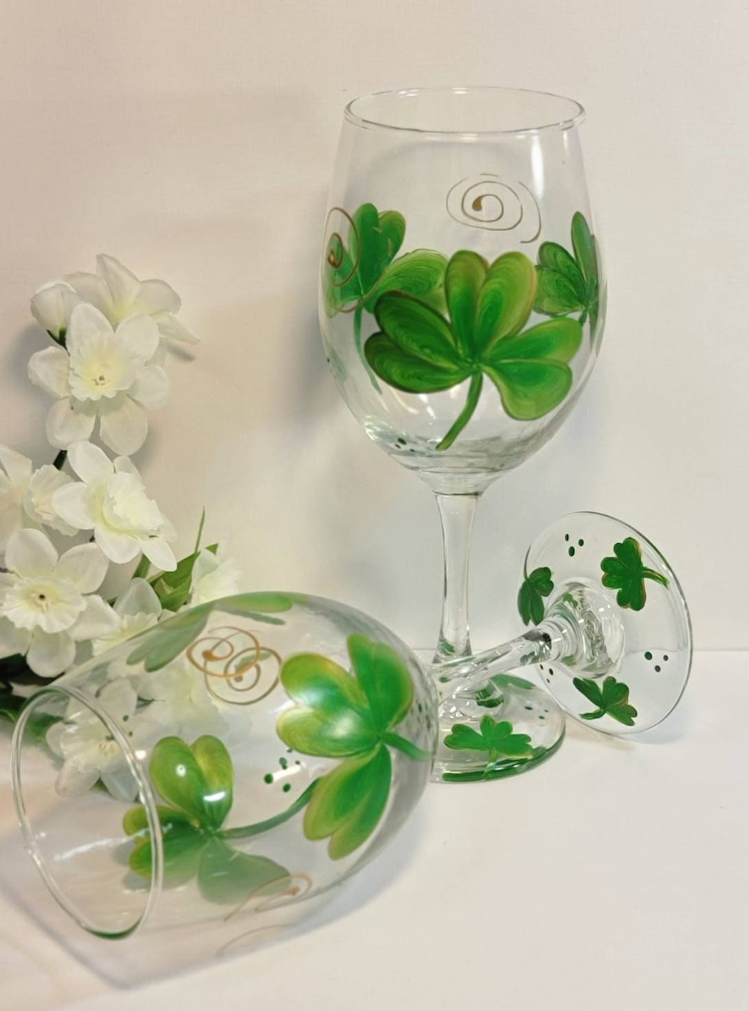 Hand Painted Set of 2 Shamrock Wine Glasses Irish Wine - Etsy