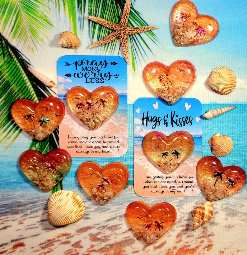 Tropical Sunset Beach Heart Hug, Orange-yellow Palm Tree Sunset, Resin ...