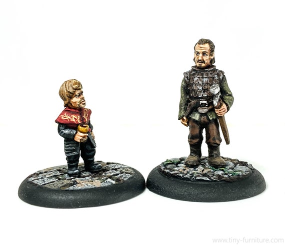 Noble shorty and his bodyguard PAINTED 28mm miniatures | Etsy