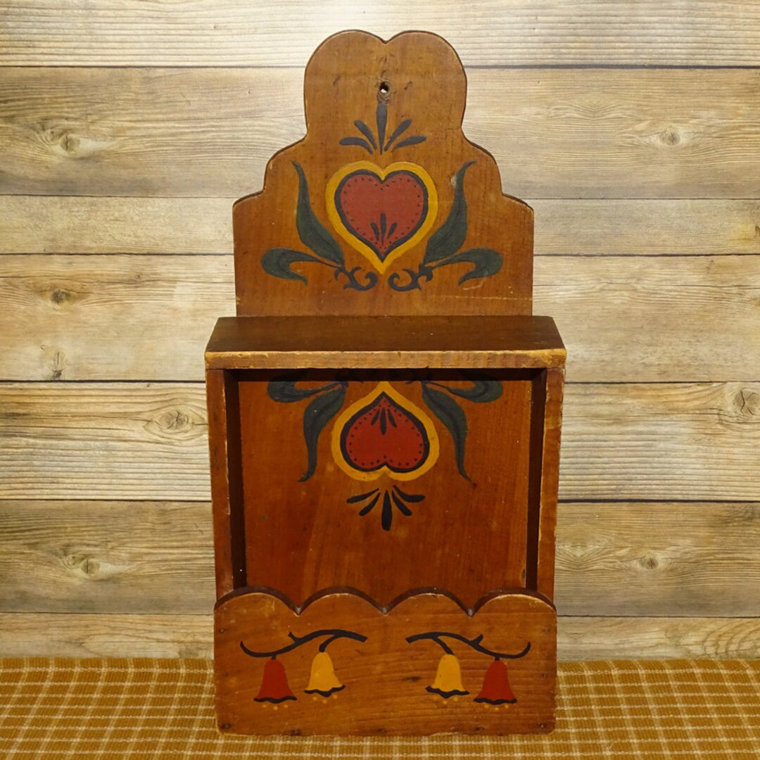 Antique Primitive Hand Painted Folk Art Pine Wall Box Scalloped Hearts ...