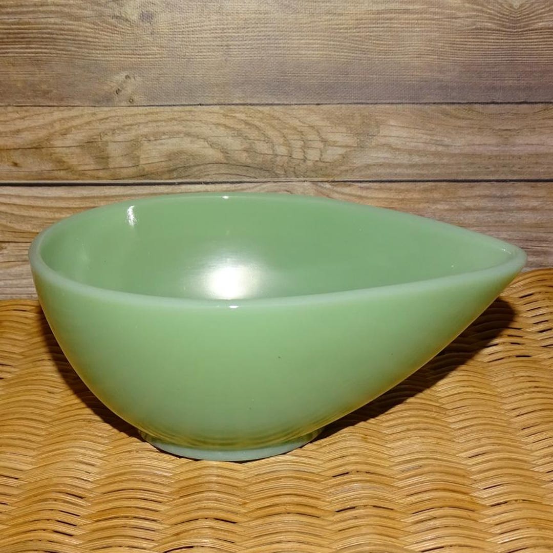 HTF Vtg Fire King Jadeite Mixing Bowl Swedish Modern Teardrop Small ...