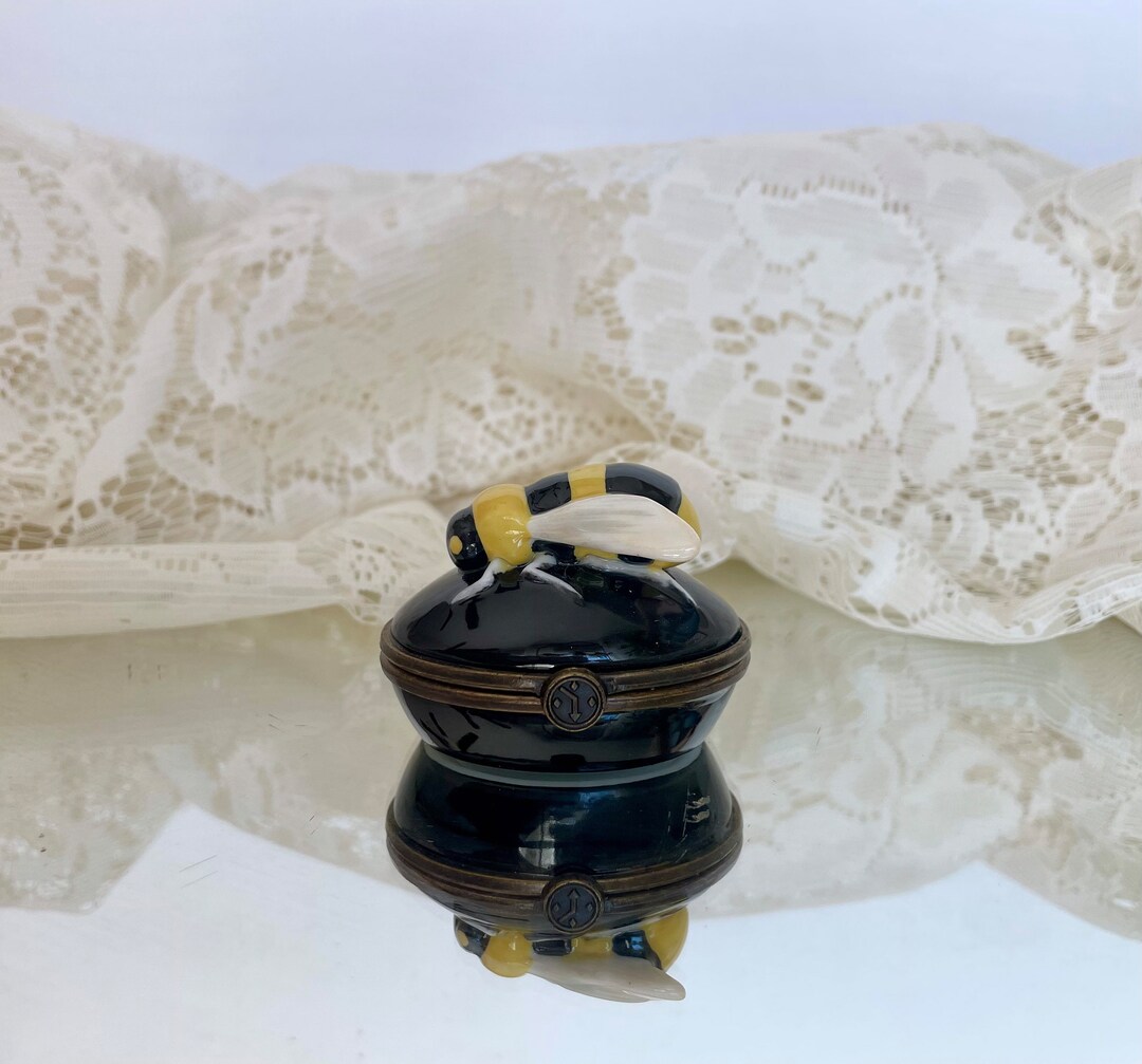 Handpainted Porcelain Bee Keepsake Box - Etsy