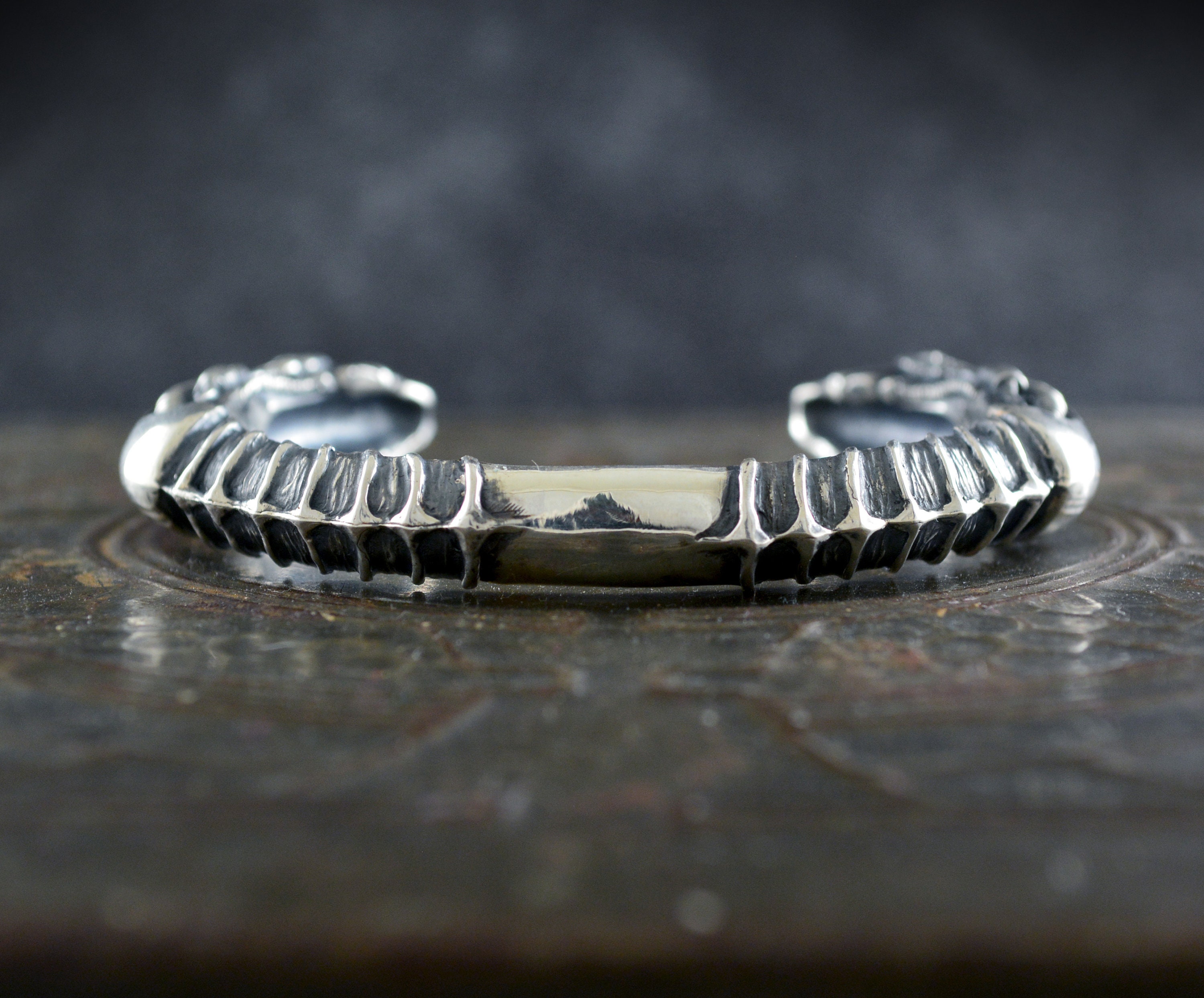 Xenomorph bracelet handmade in solid silver Alien jewelry | Etsy