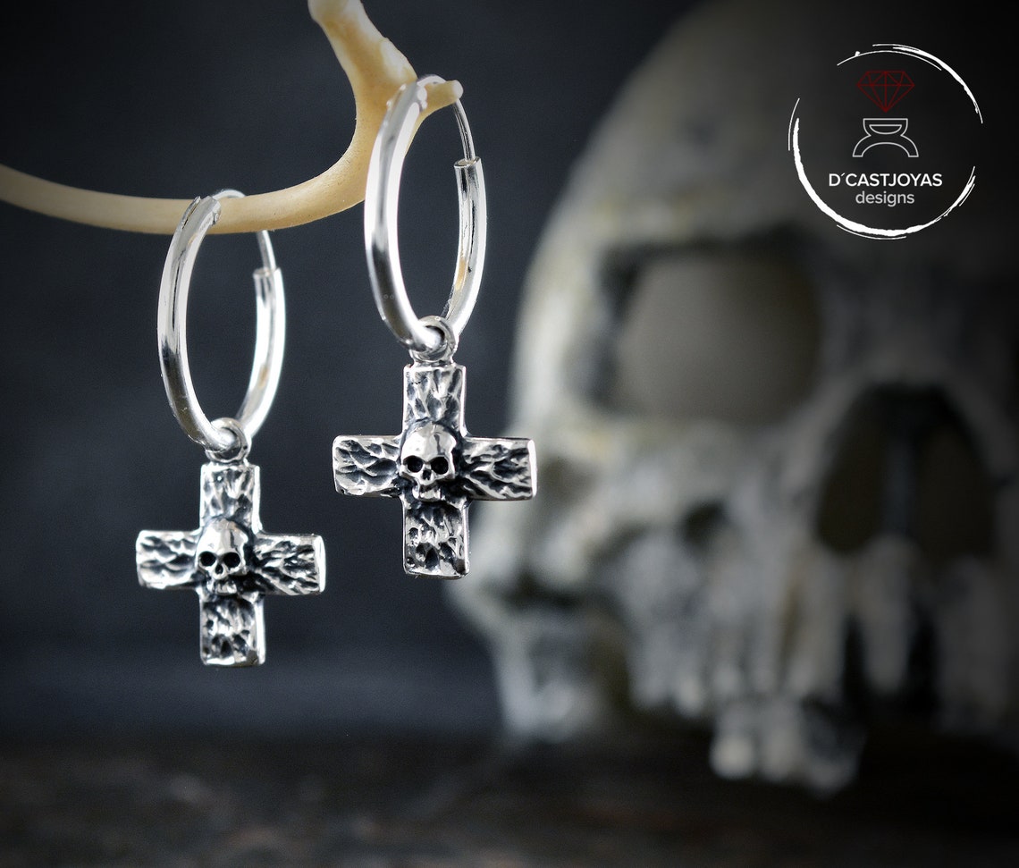 Aro con cruz rústica y calavera de plata de ley y texturas | Etsy