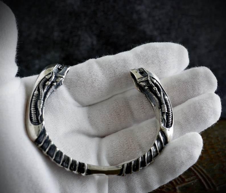 Xenomorph bracelet handmade in solid silver Alien jewelry | Etsy