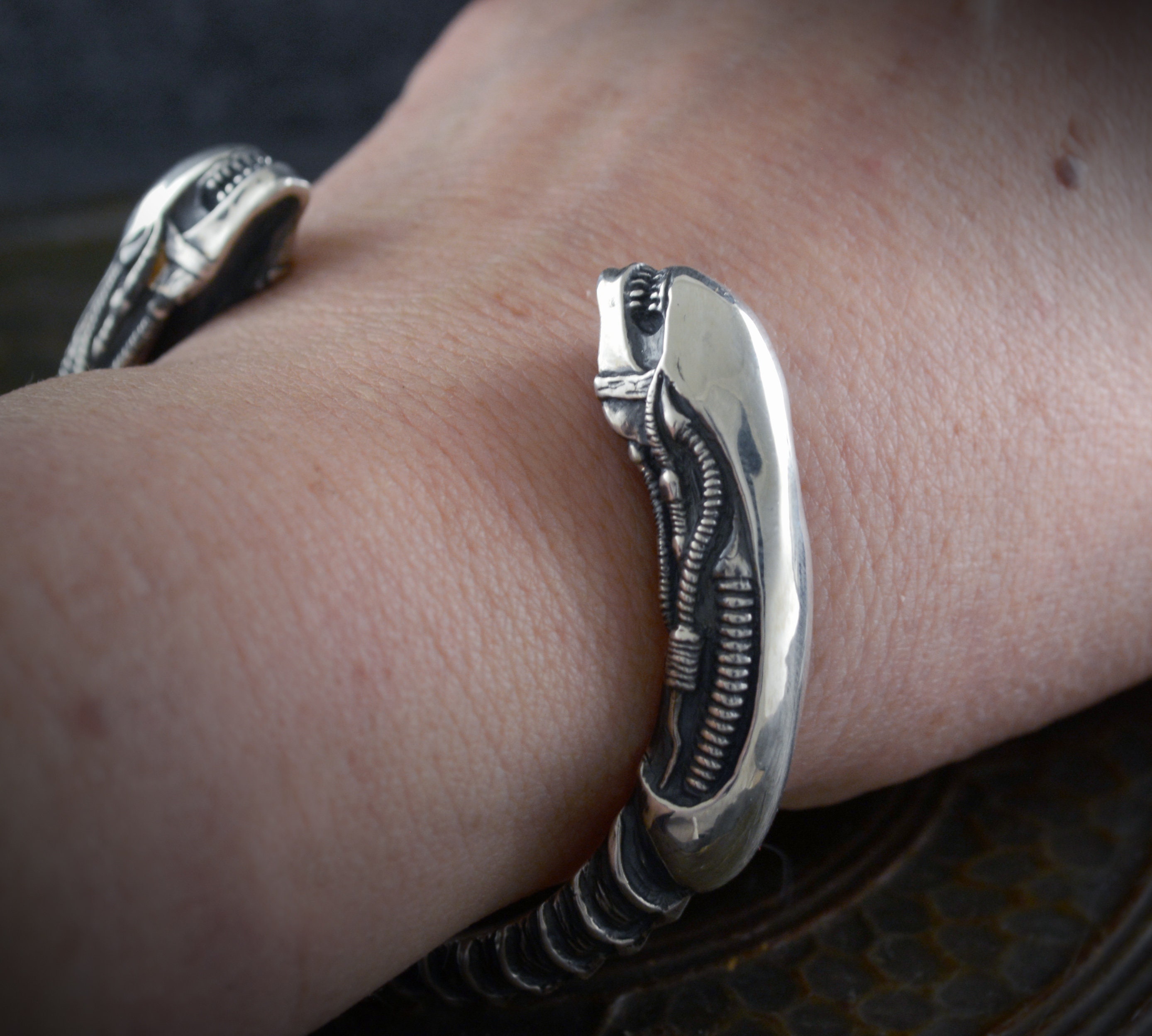Xenomorph bracelet handmade in solid silver Alien jewelry | Etsy