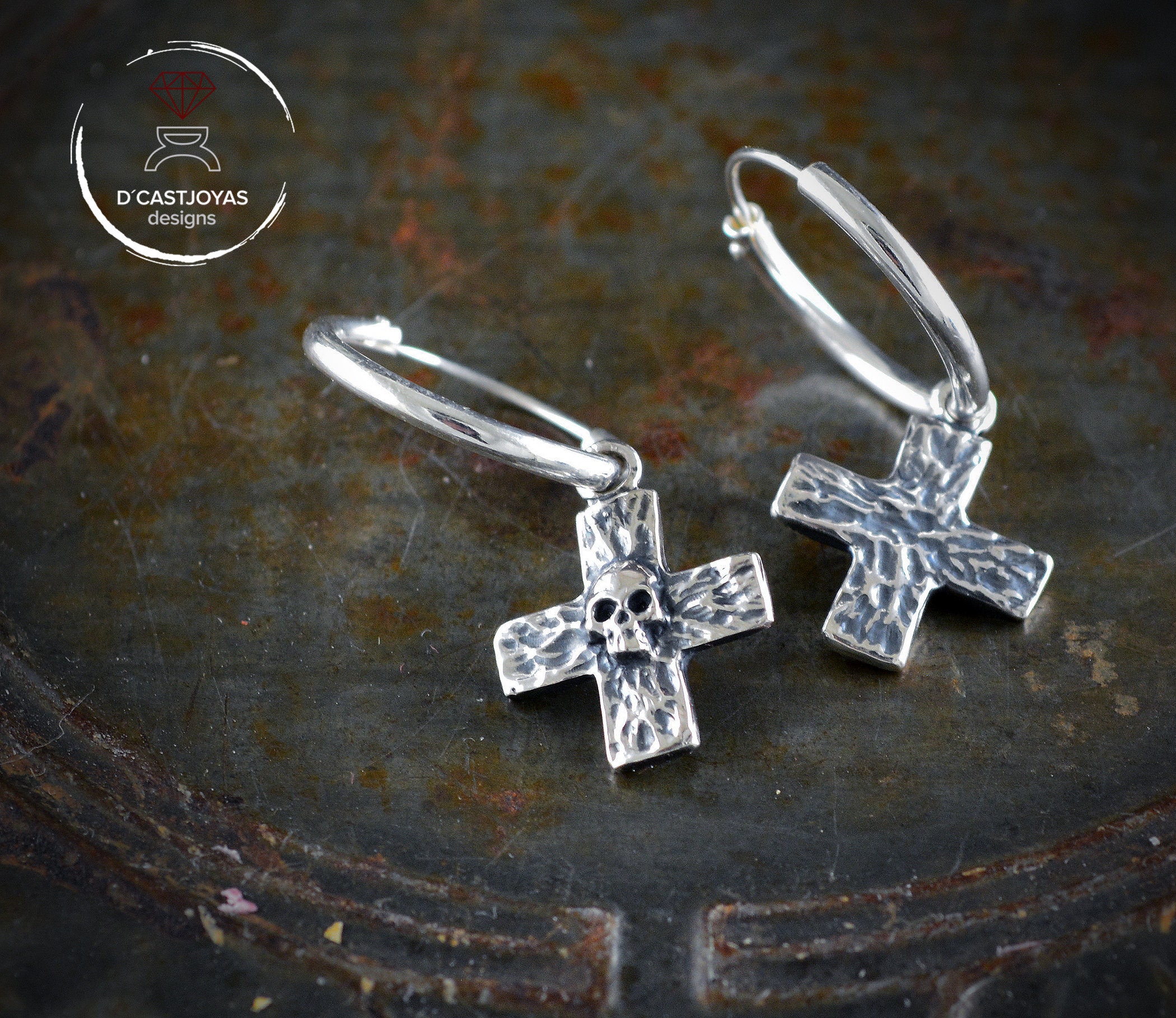 Aro con cruz rústica y calavera de plata de ley y texturas | Etsy