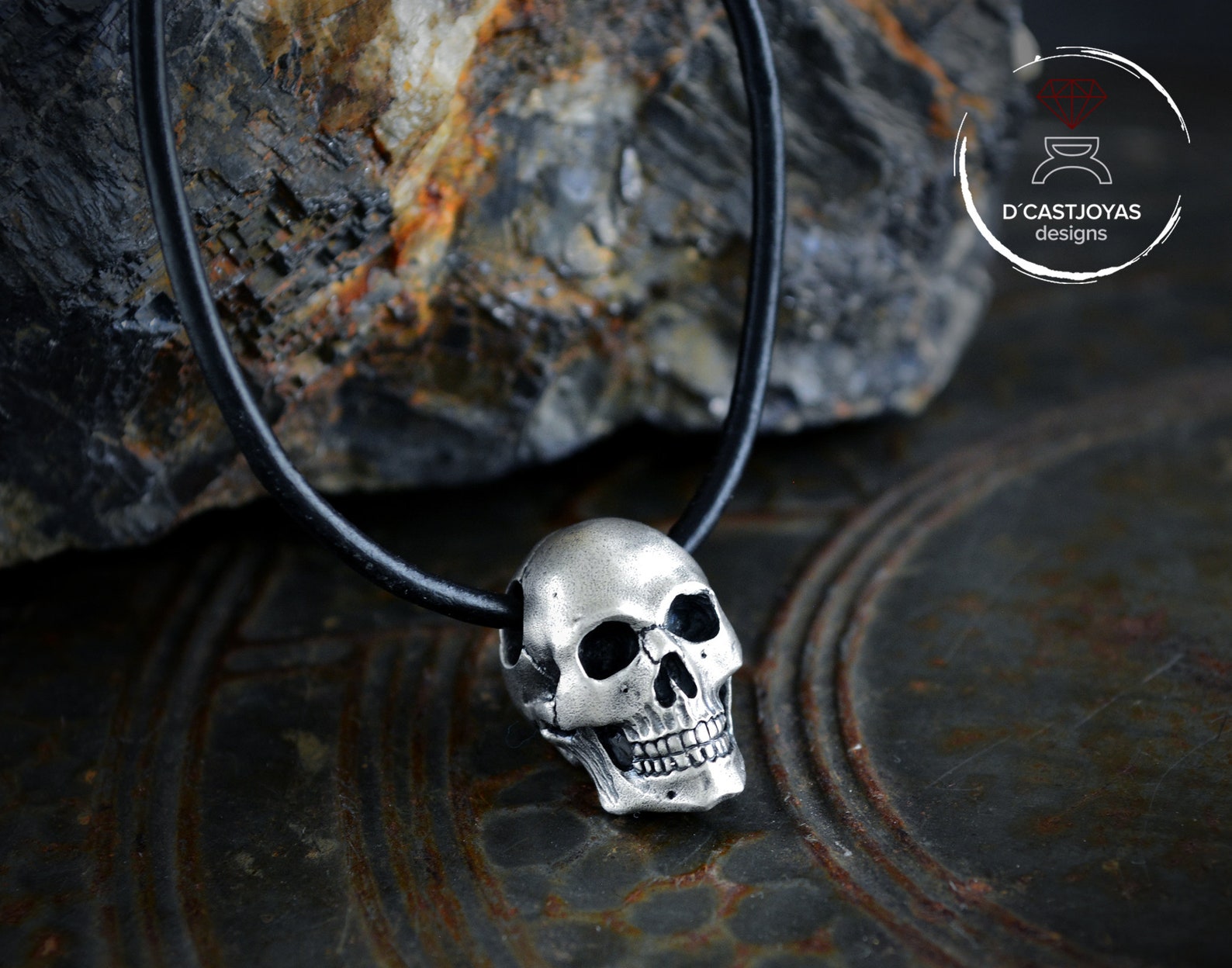 Human Skull Pendant for Men and Women With Oxidized Textures, Memento ...