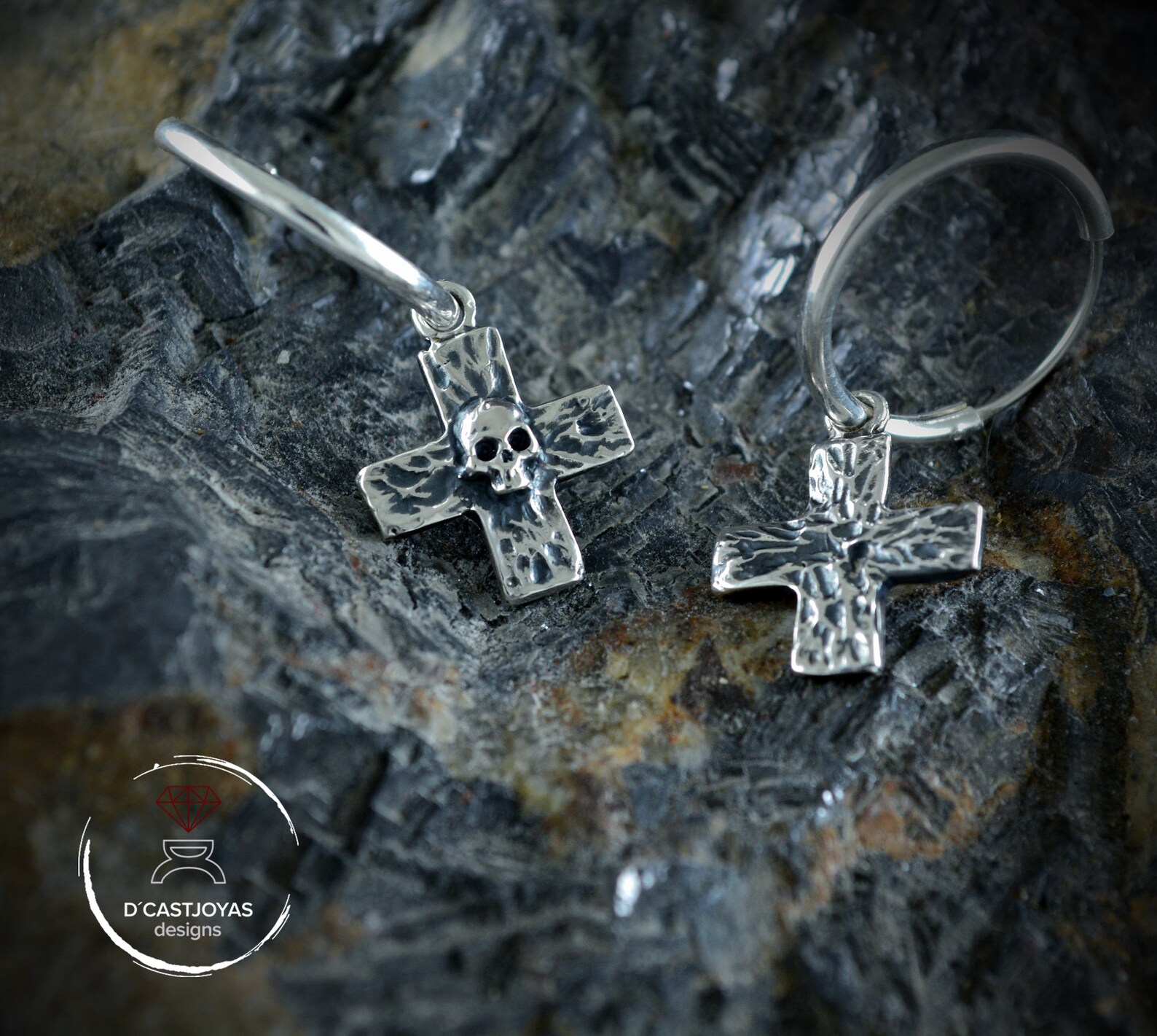 Aro con cruz rústica y calavera de plata de ley y texturas | Etsy