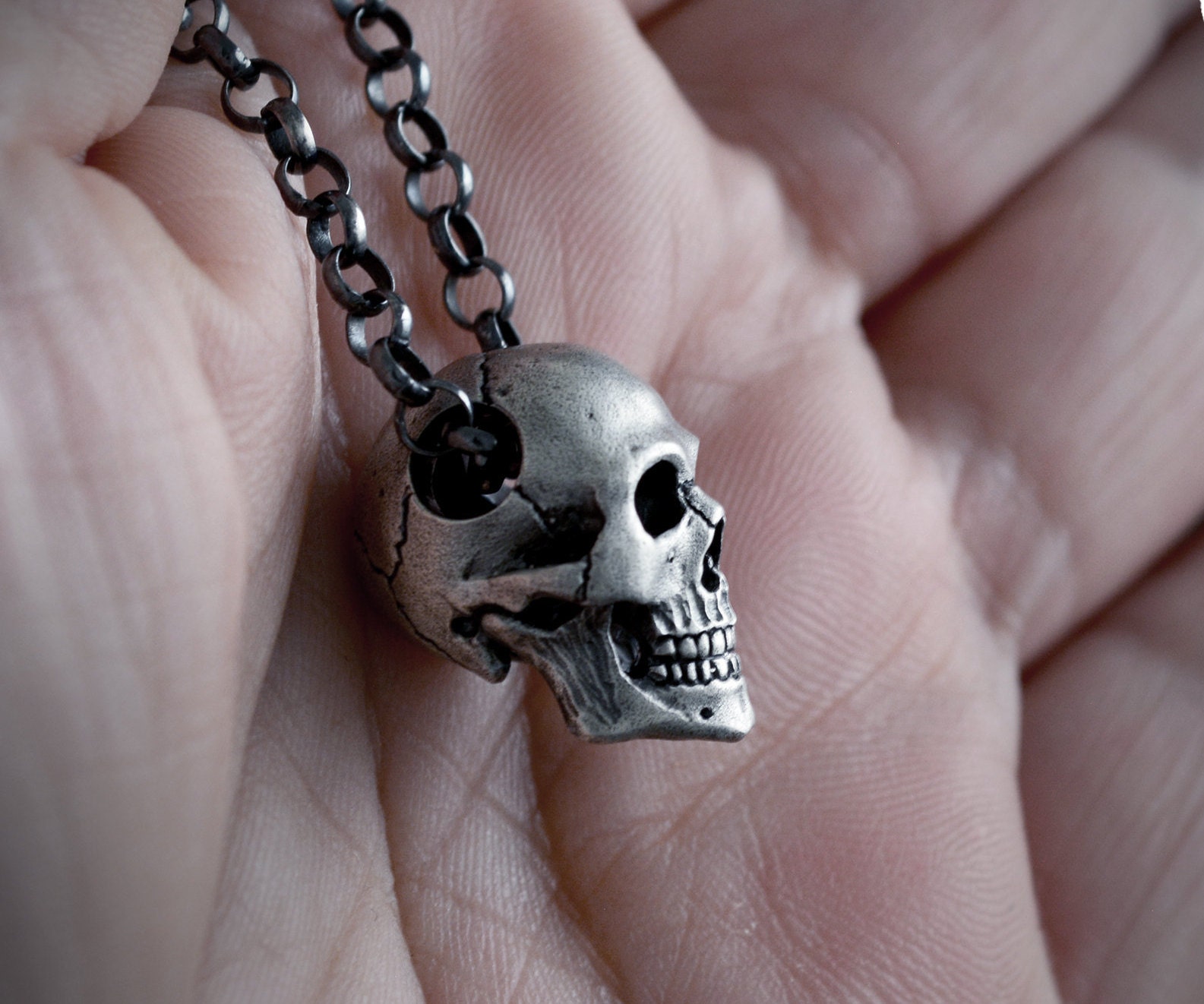 Human Skull Pendant for Men and Women With Oxidized Textures, Memento ...