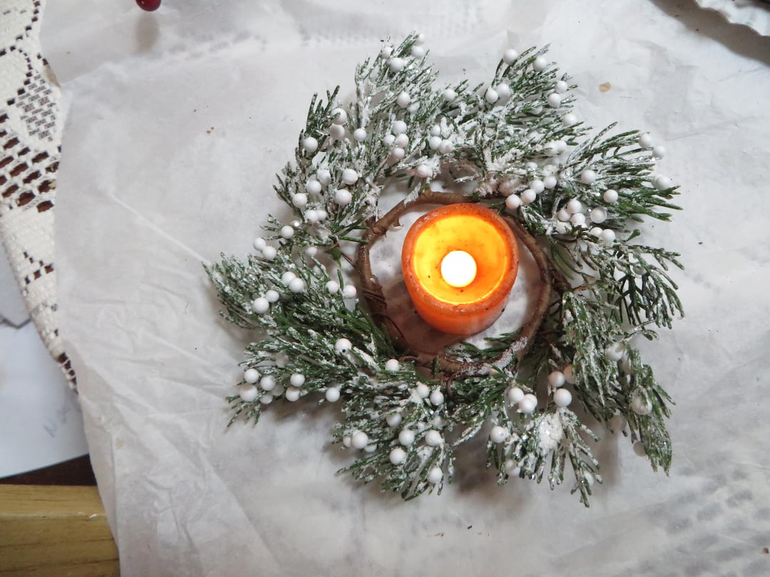 GLISTENING SNOW BRANCHES With Small White Berries Winter Candle Ring - Etsy