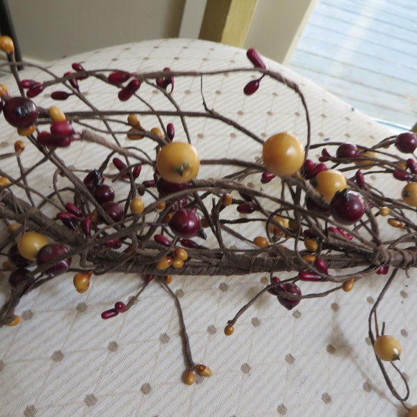 Pip Berry Garland - Etsy