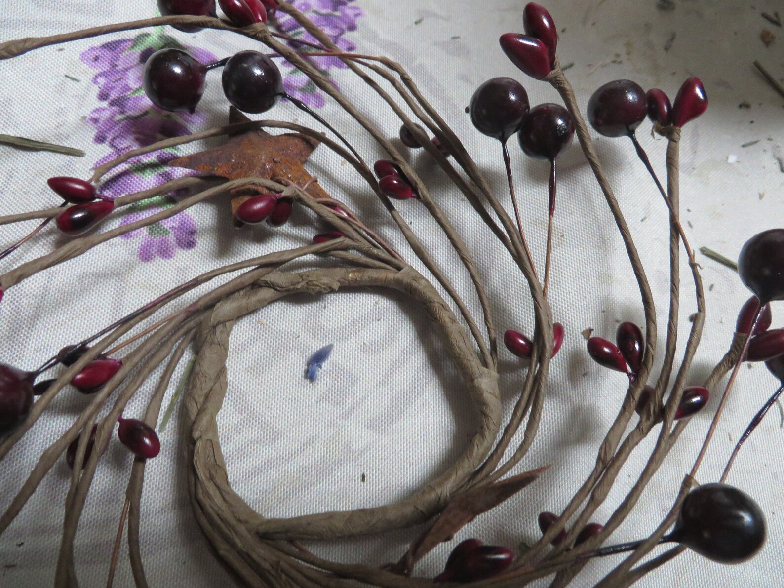 PRIMITIVE PIP BERRY Candle Rings Country Decor Small Burgundy - Etsy