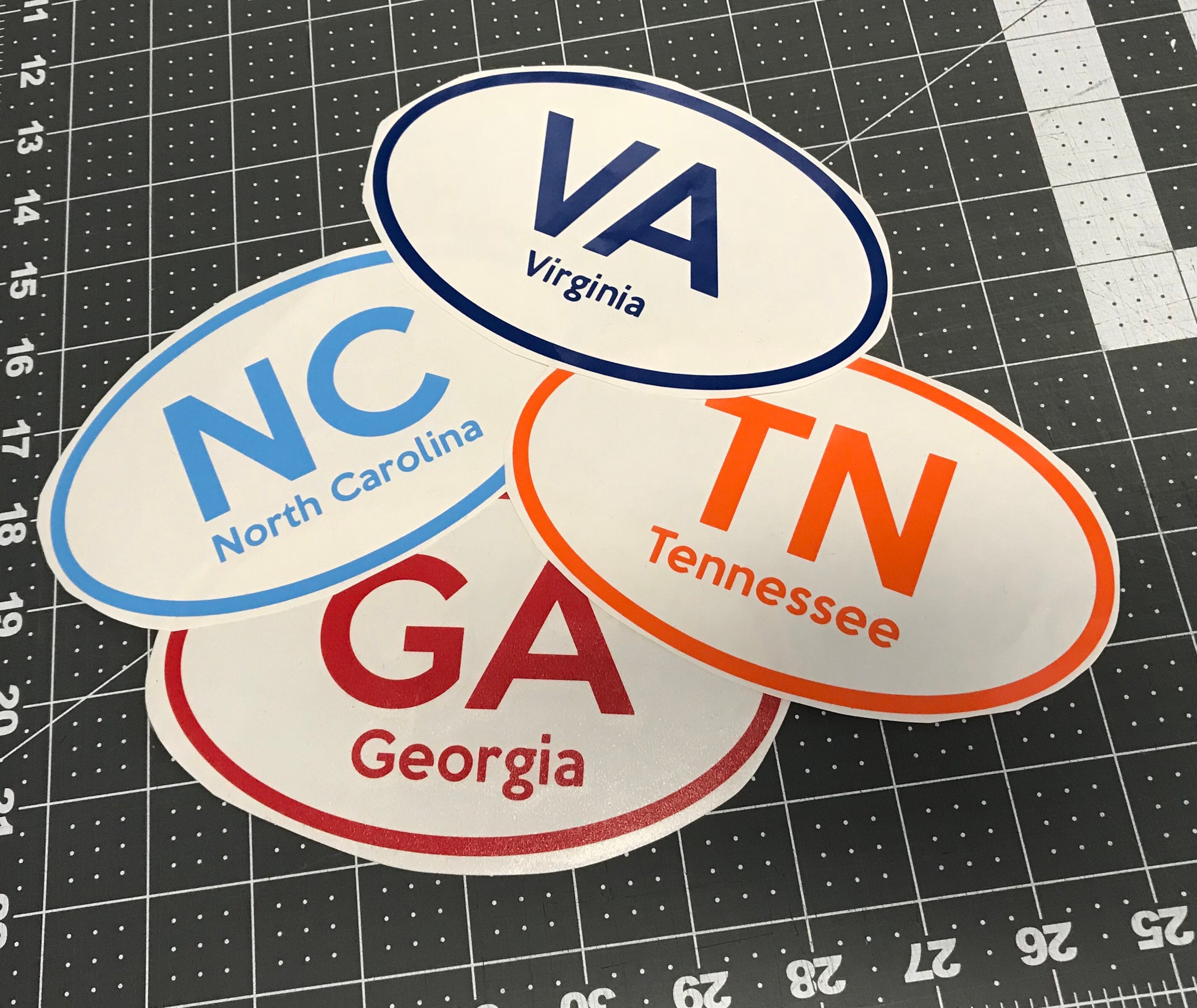 Circle State Vinyl Decal ! Choose Your State ! | Window Decal | Laptop ...