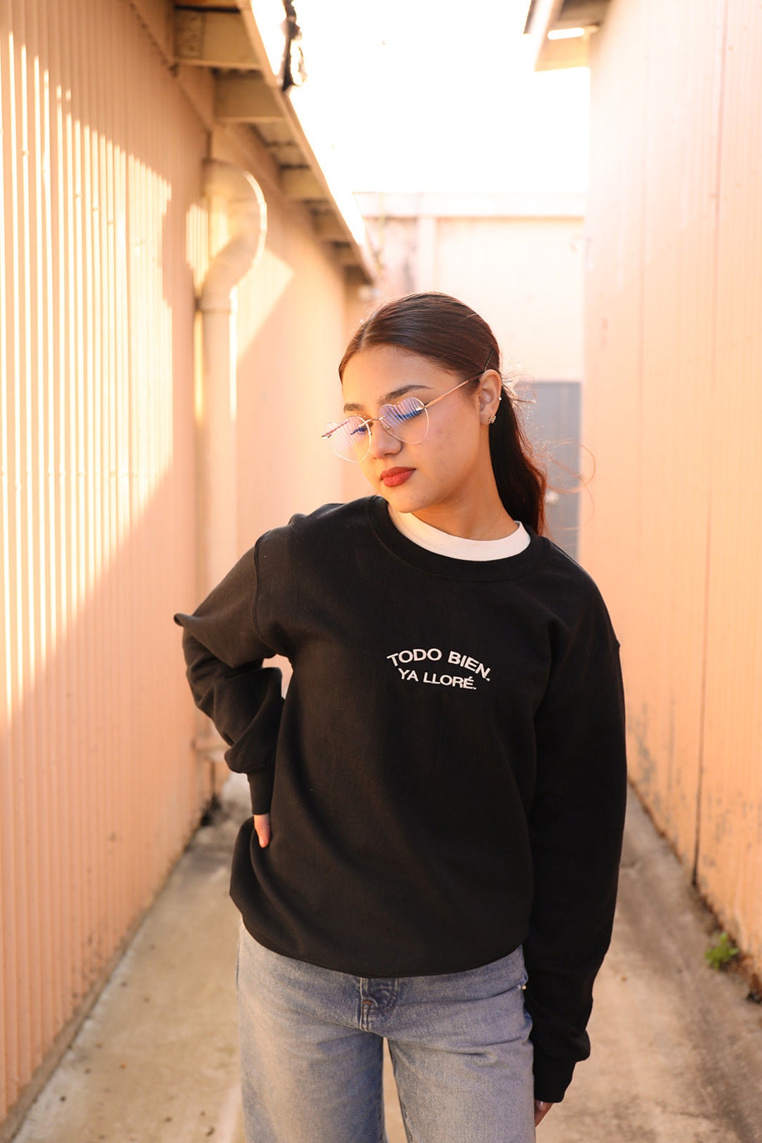 Todo Bien Sweatshirt - Latina Sweater - Latina Sweatshirt - Latina ...