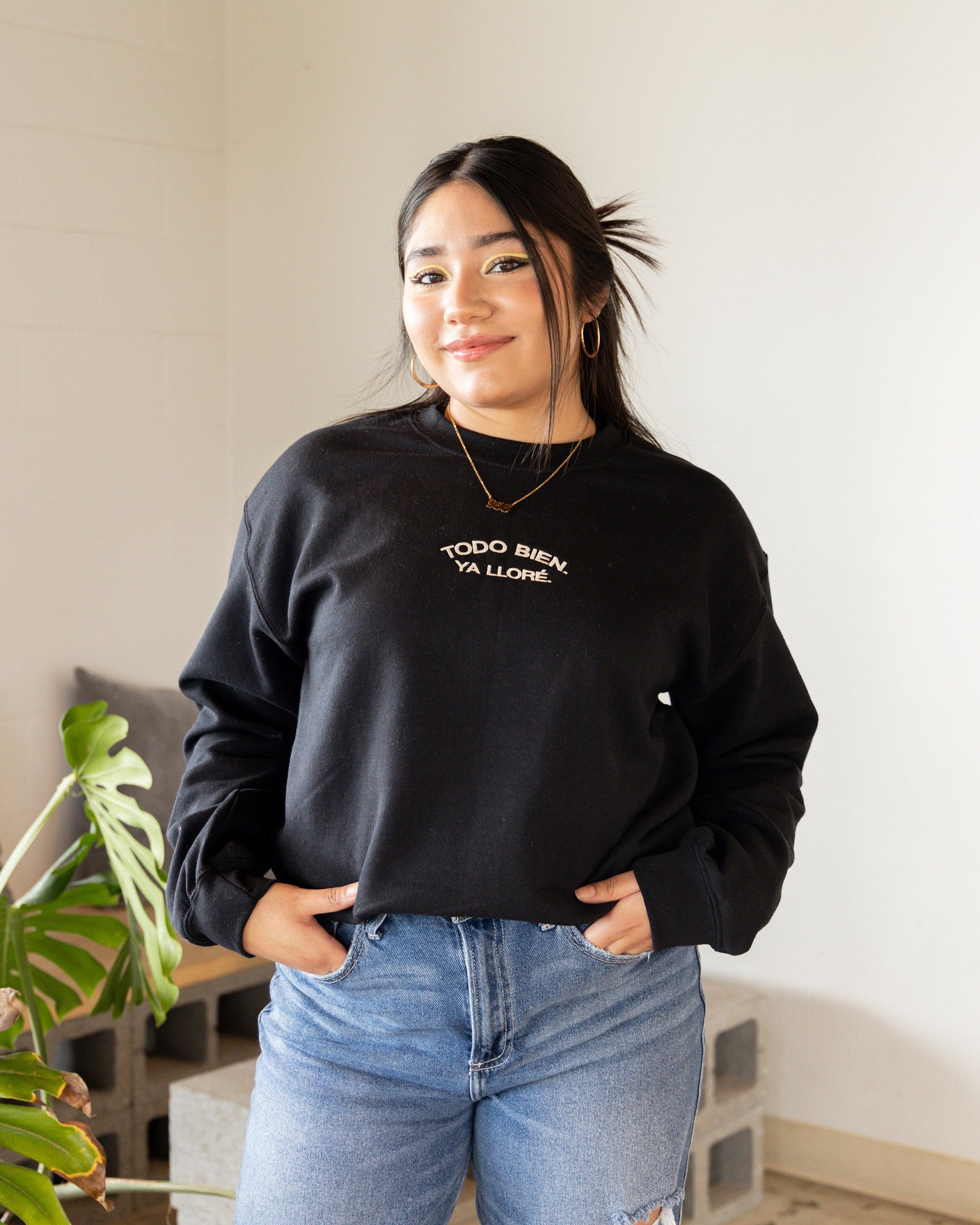 Todo Bien Sweatshirt - Latina Sweater - Latina Sweatshirt - Latina ...