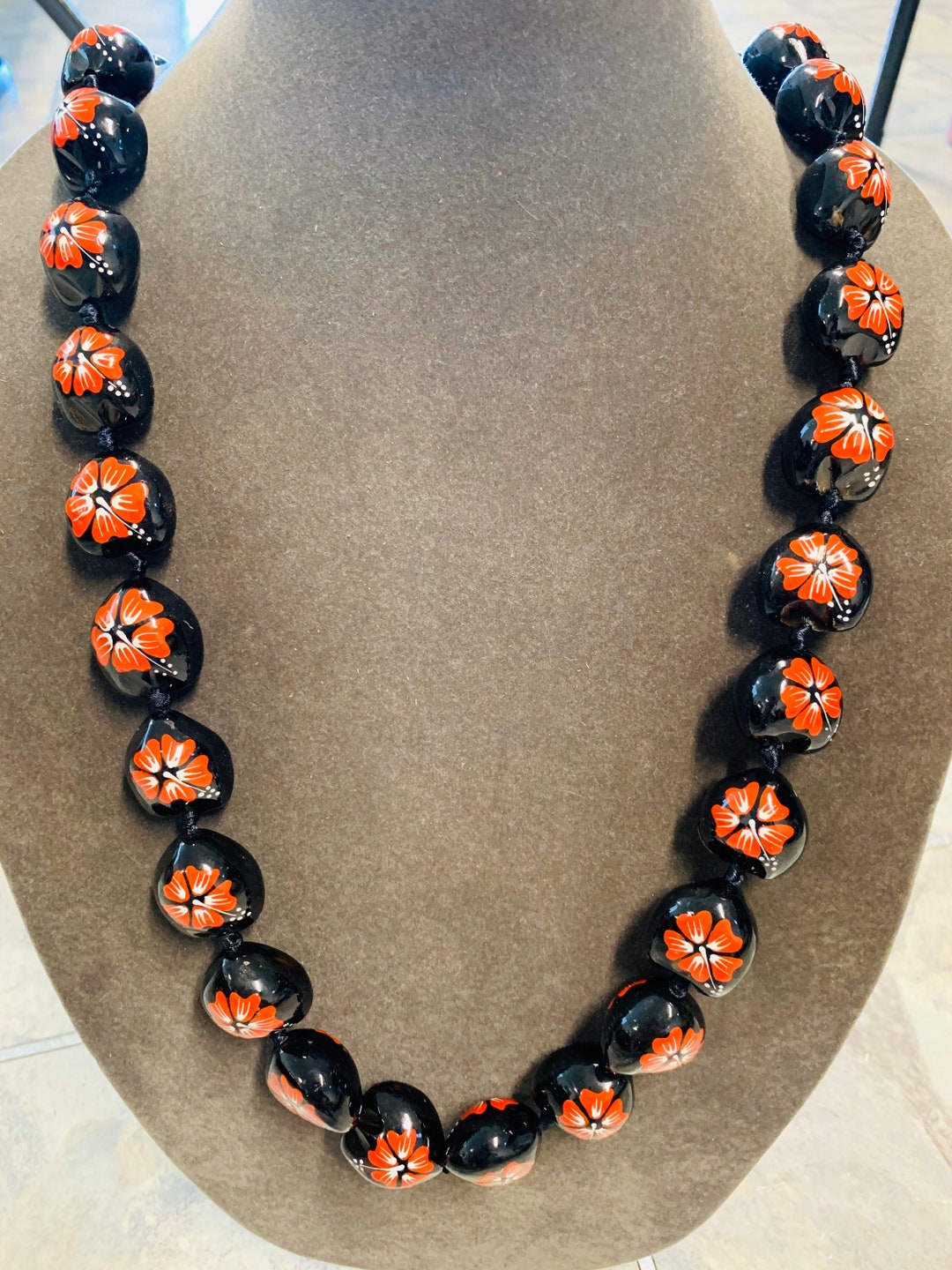 Hawaii Black Kukui Nut Lei With Painted Orange Hibiscus Flowers - Etsy