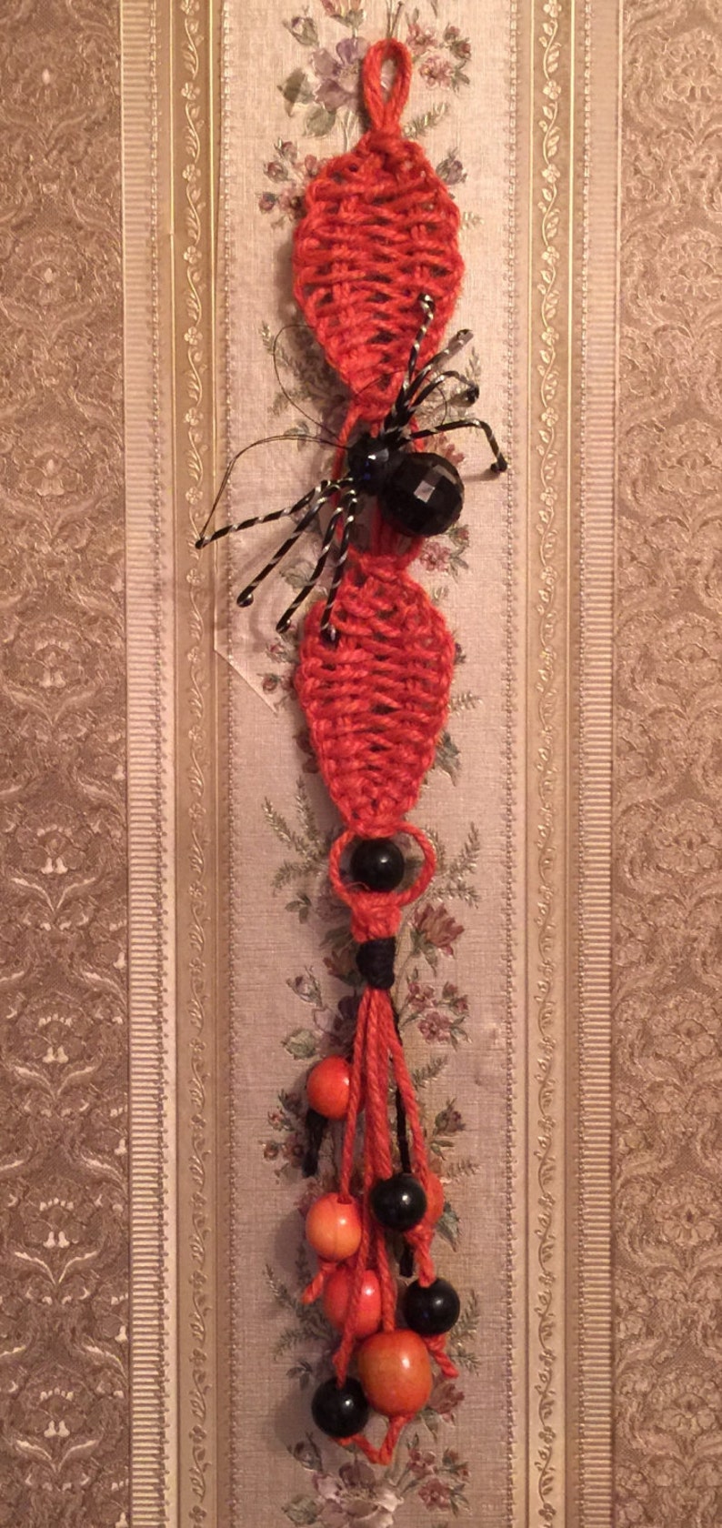 HALLOWEEN MACRAME WALL Hanging orange twine crystal spider | Etsy