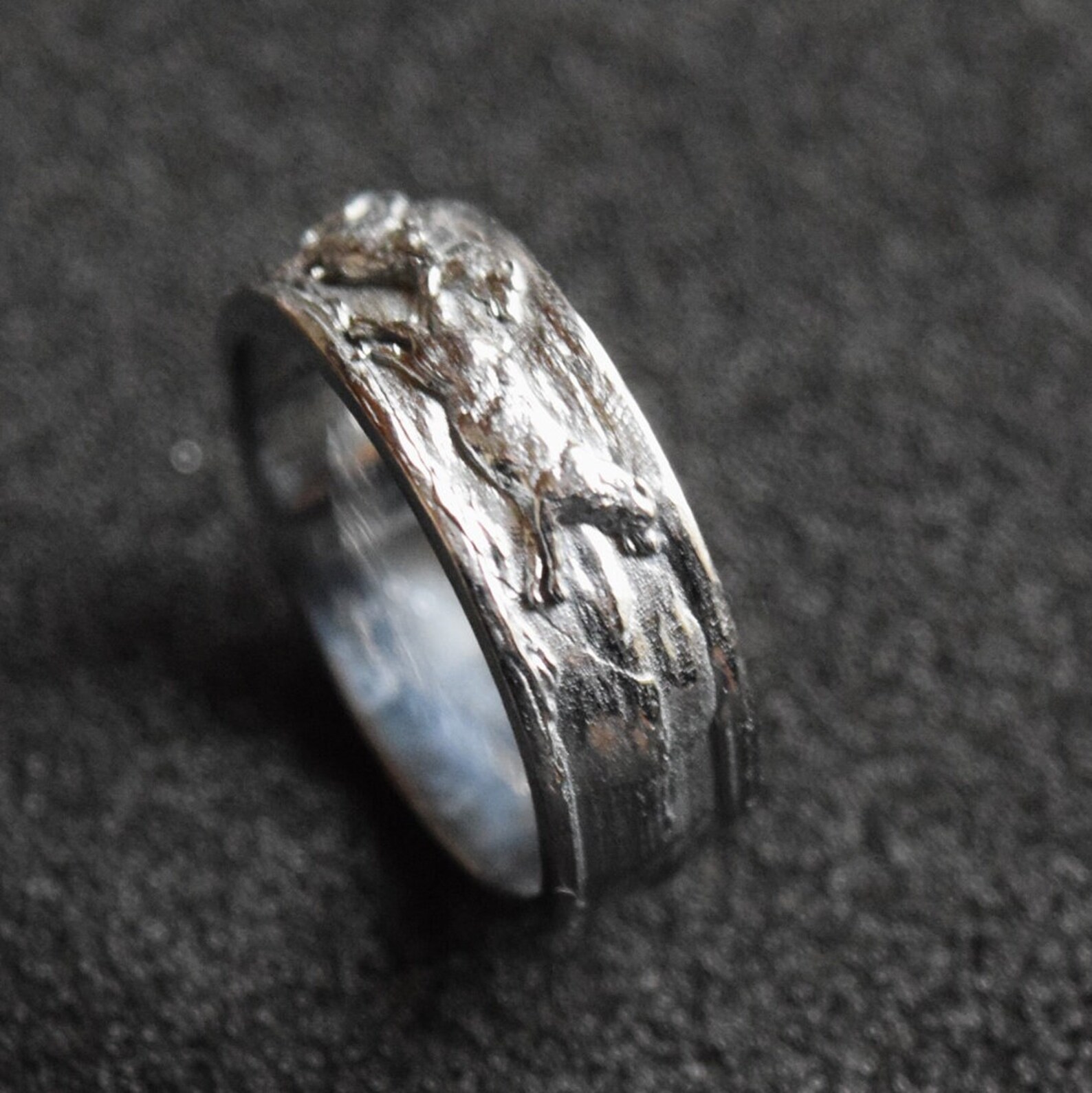Wolf Ring Norse Wolfs Band Wolf Wedding Band Wolfs Pack - Etsy