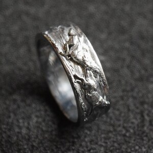 Wolf Ring, Norse Wolfs Band, Wolf Wedding Band, Wolfs Pack Ring, His ...