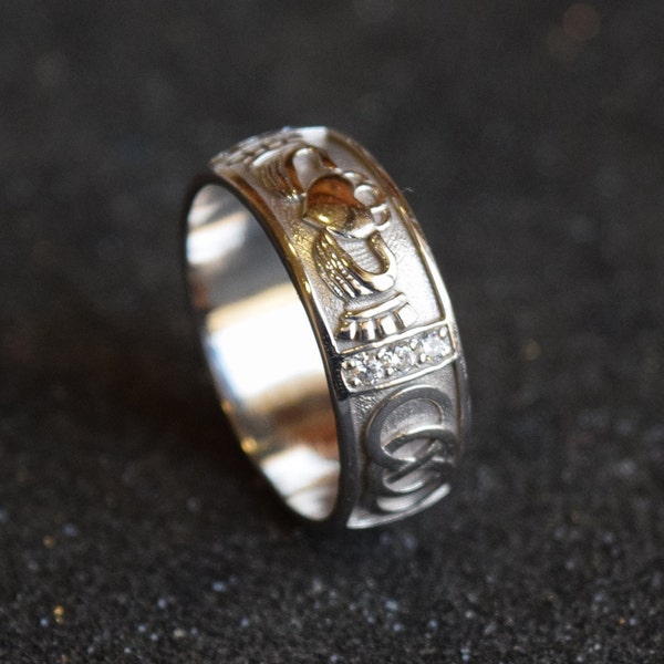 Men Claddagh Ring - Etsy