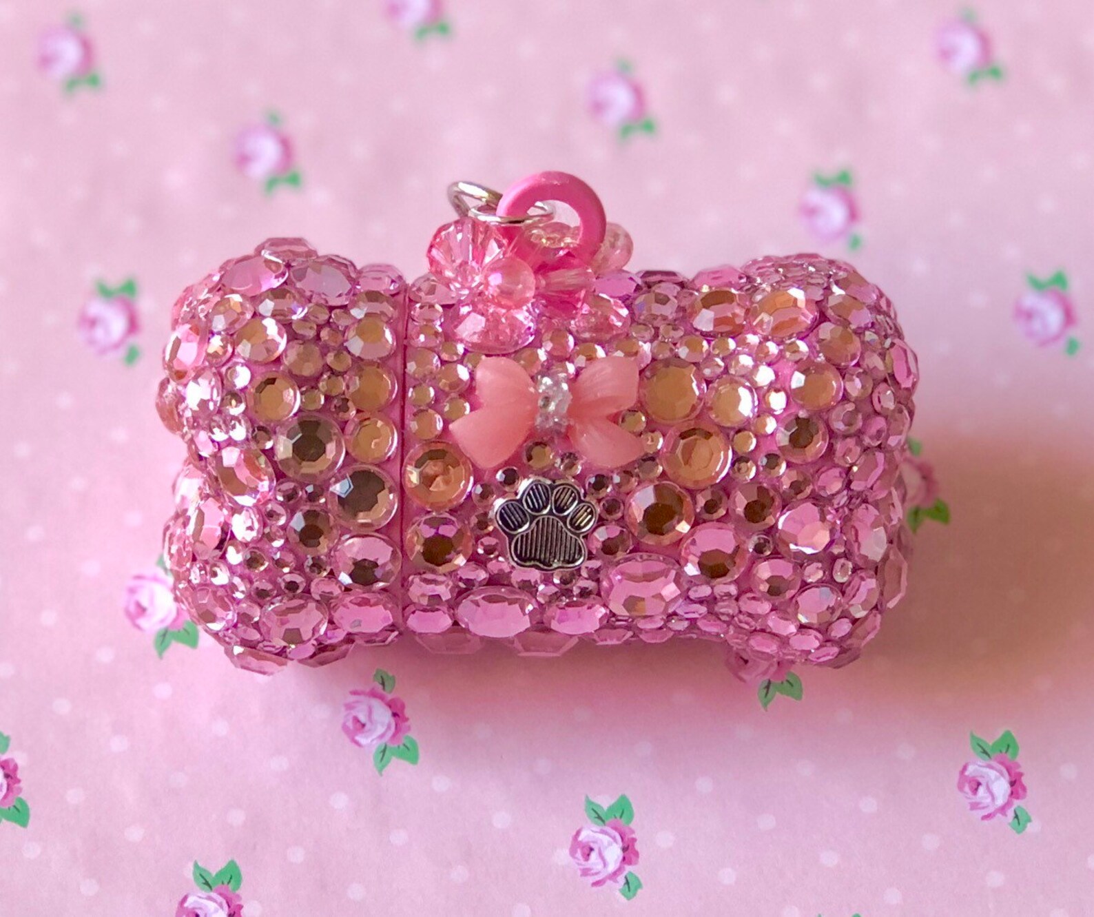 FASHION dog bag dispenser, fancy pet accessory, sparkle puppy mess bag ...