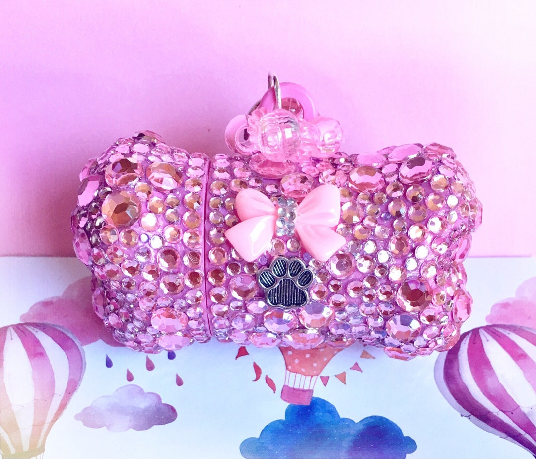 FASHION Dog Bag Dispenser, Fancy Pet Accessory, Sparkle Puppy Mess Bag ...