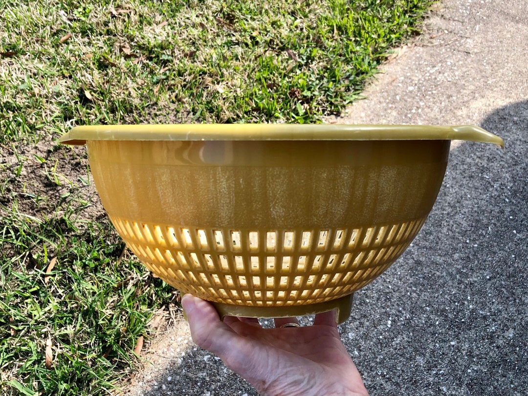 Vintage Villaware Unbreakable Colander Yellow Gold - Etsy