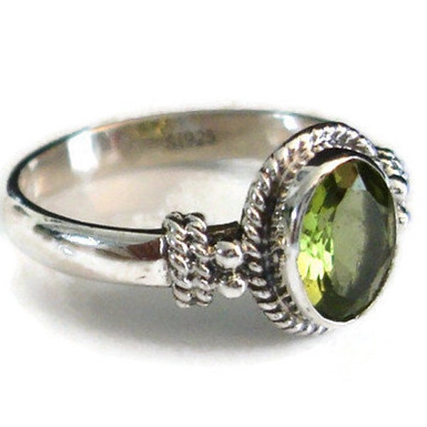 Silver Peridot Ring - Etsy