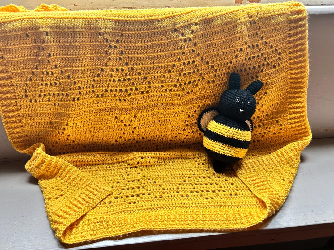 Filet Crochet Baby Bee Blanket With Bee Buddy - Etsy