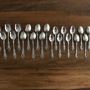Oneida Silver Community Stainless Silverware / Flatware Complete Set ...