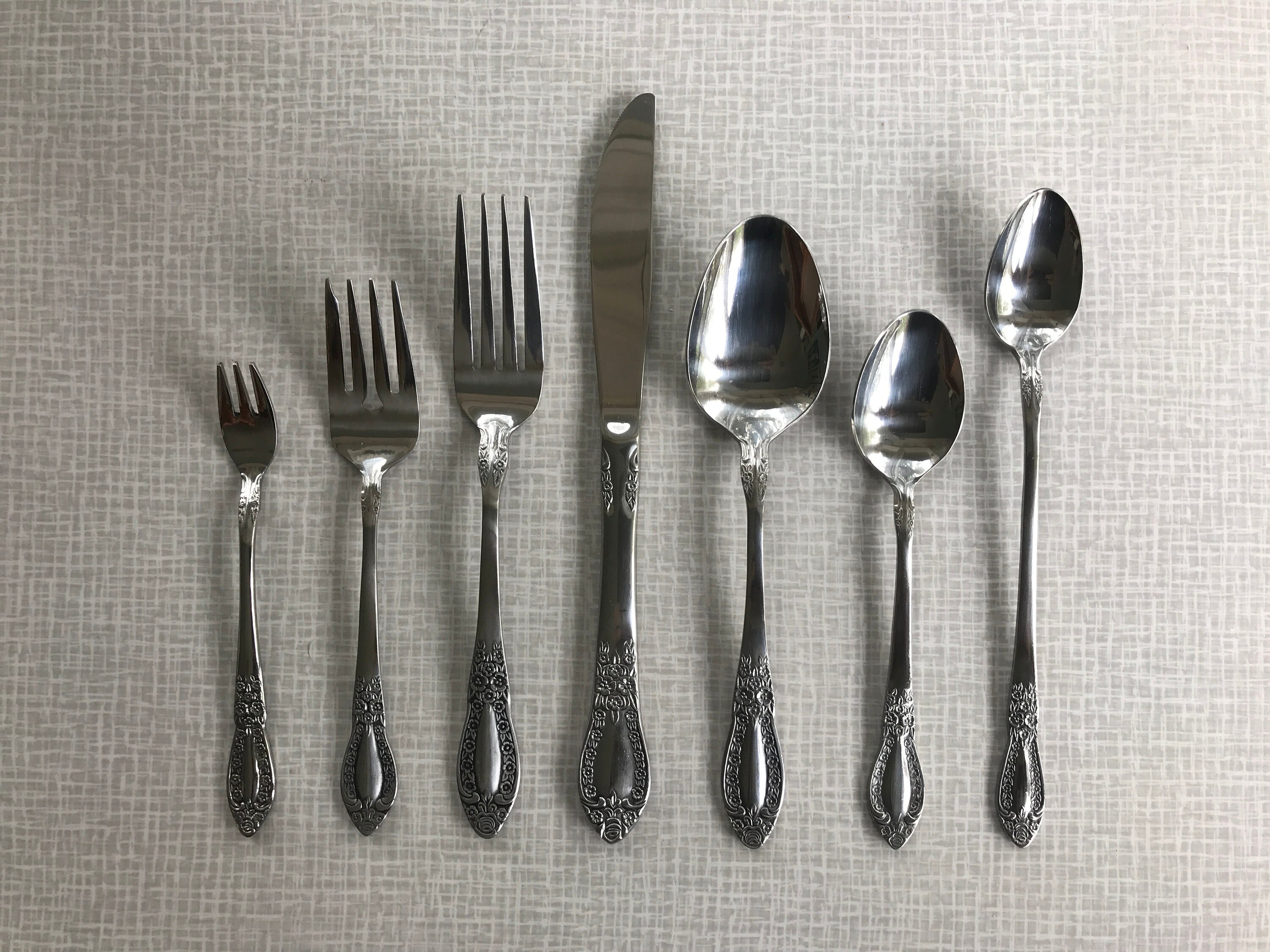 Northland Stainless Oneida Silversmiths Flatware / Silverware Complete ...