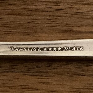 Vintage Oneida Silver Prestige Silverplate Silverware / Flatware ...