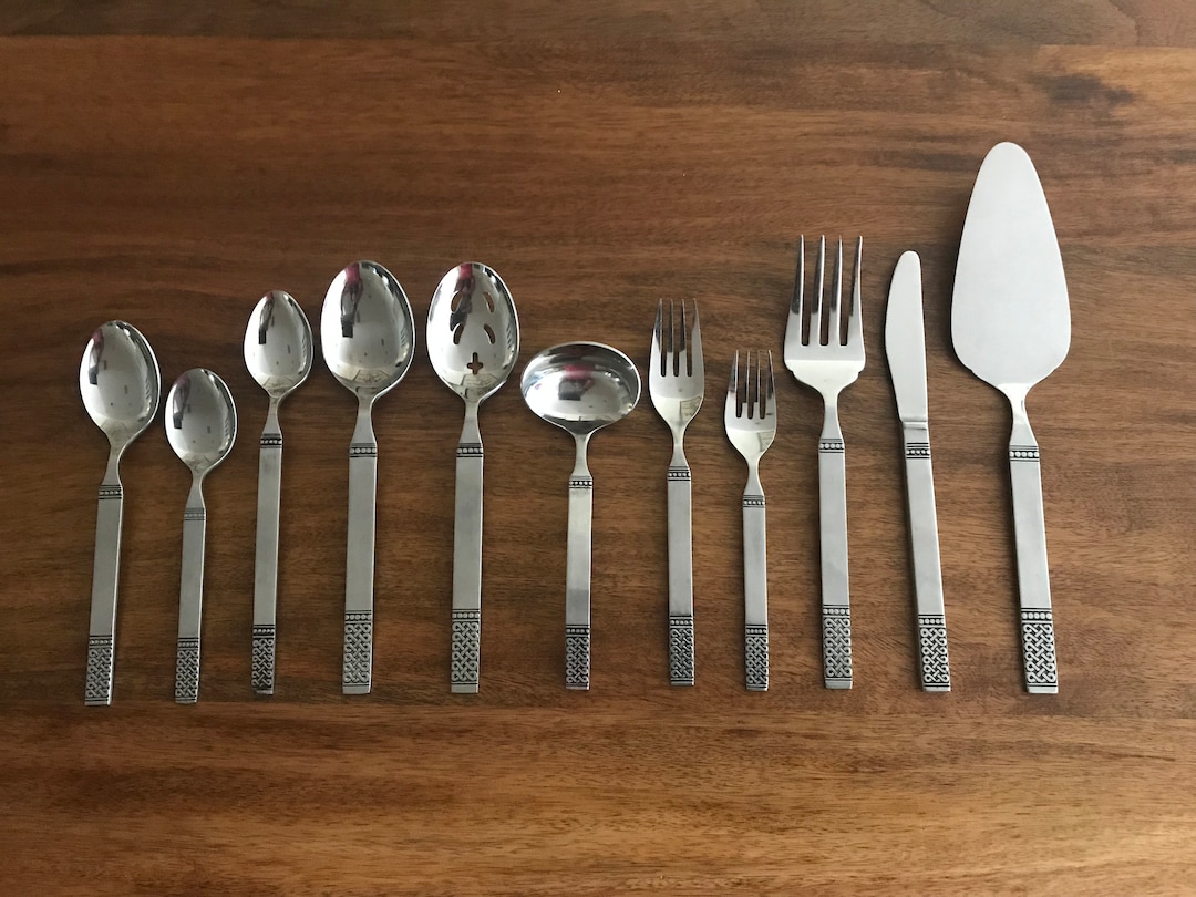 One Merchandise Service Stainless Silverware / Flatware - Danika ...