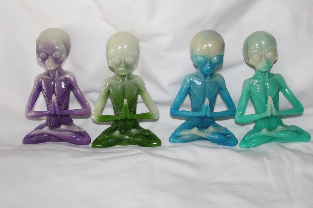 Meditating Alien in Buddha Posture - Glow in the Dark - Meditation ...
