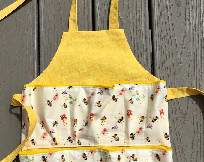 Girls Egg Gathering Apron, Kids Egg Aprons, Bee Theme Apron, Mommy's ...