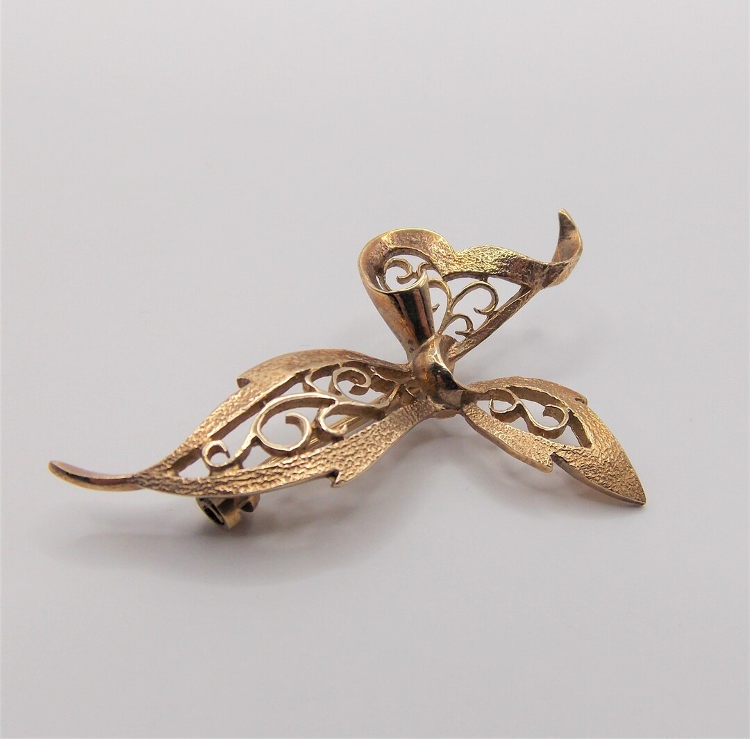 Vintage 1966 Brooch, 9ct Gold Brooch, Leaf Brooch, Filigree Brooch ...
