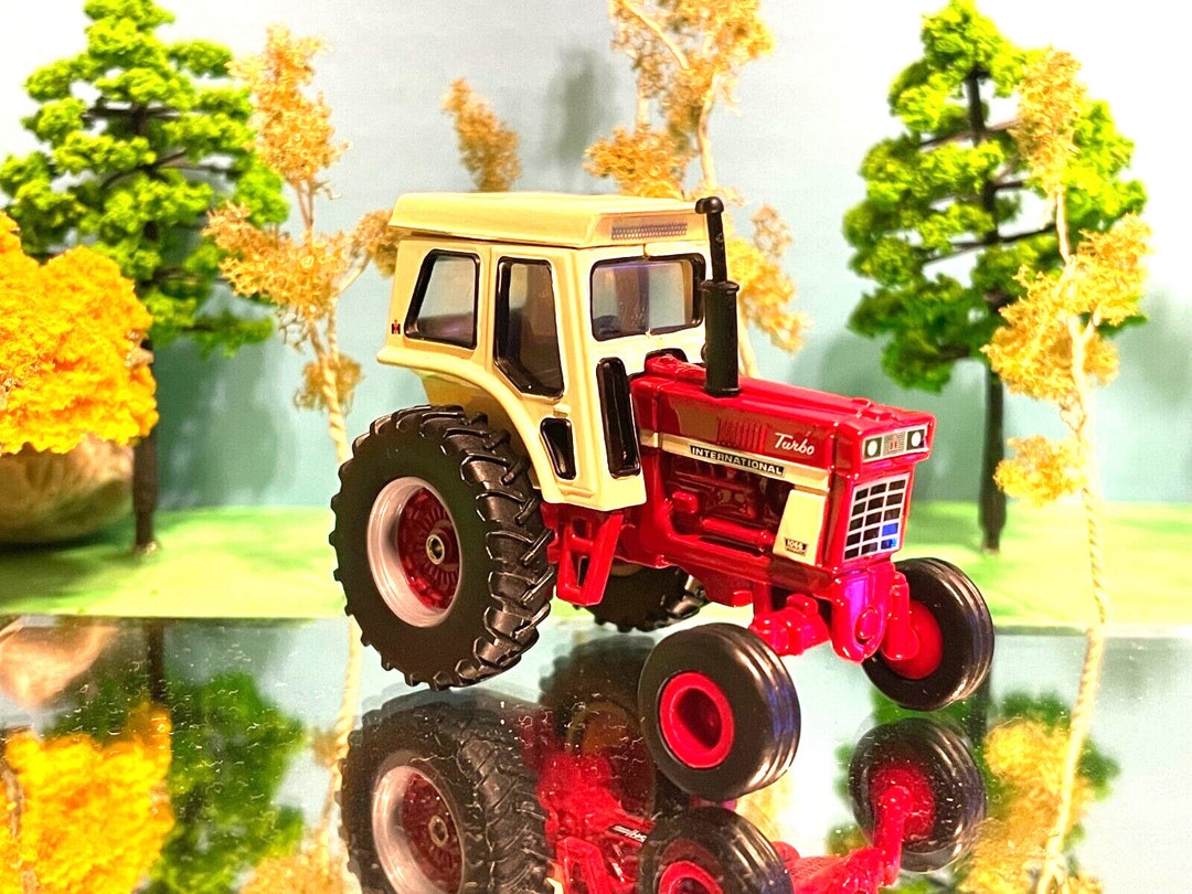Case Agriculture Tractor, International Harvester, CASE 1066, 1971-1976 ...